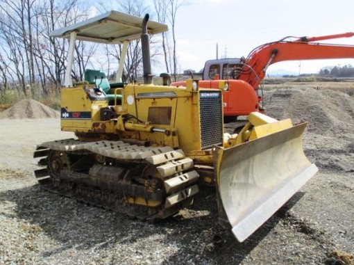 KOMATSU BULLDOZER D31P-18 - KNN Cambodia KOMATSU BULLDOZER D31P-18 - KNN Cambodia