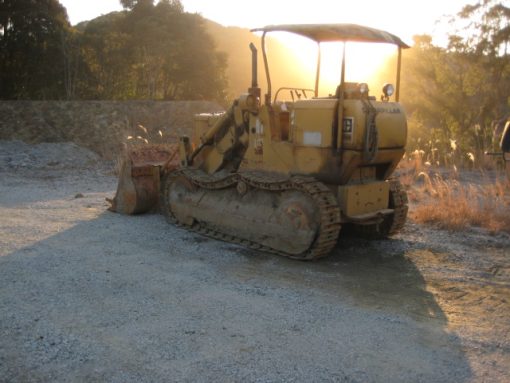 CAT CRAWLER LOADER- 951 - KNN Cambodia